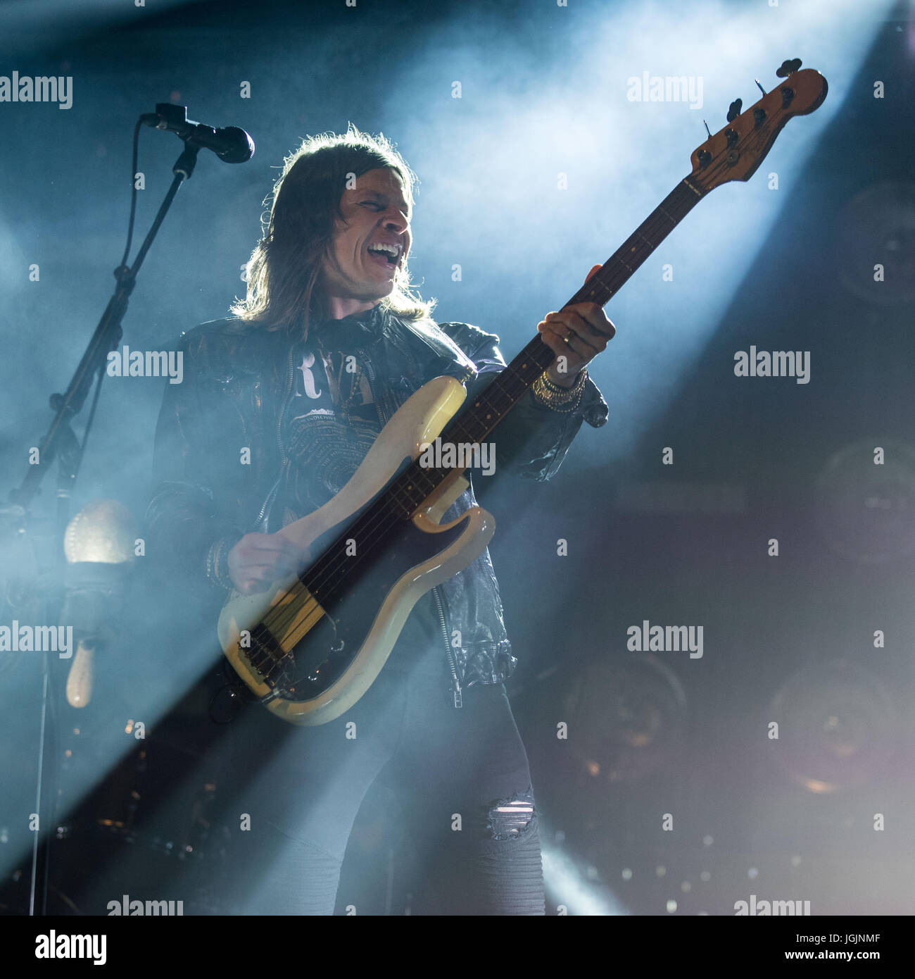 Seth bolt hi-res stock photography and images - Alamy