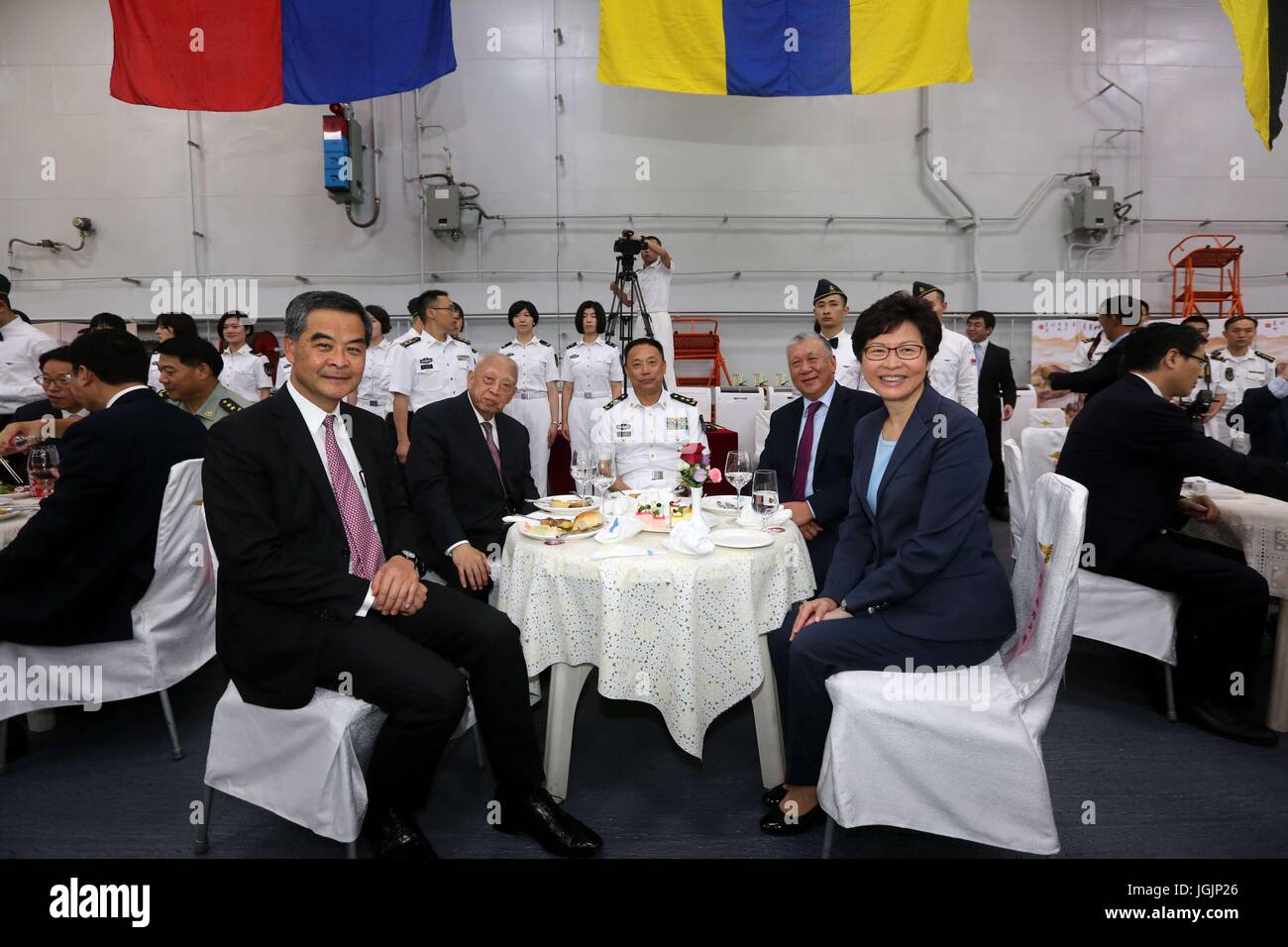 Chairmen o hi-res stock photography and images - Alamy