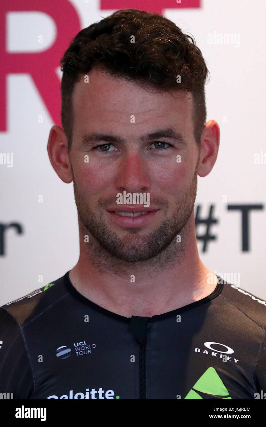 Mark cavendish team dimension data hi-res stock photography and images ...