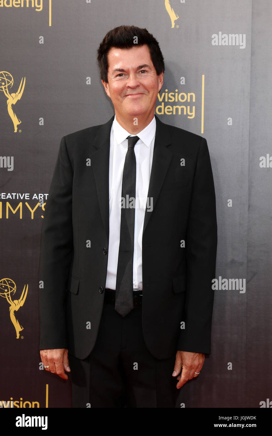 Simon fuller hi-res stock photography and images - Alamy