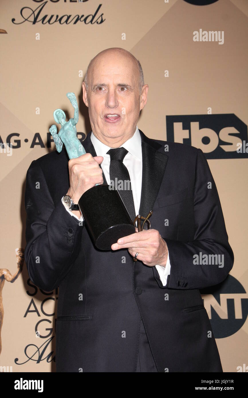 Los Angeles, CA, USA. 30th Jan, 2016. LOS ANGELES - JAN 30: Jeffrey ...