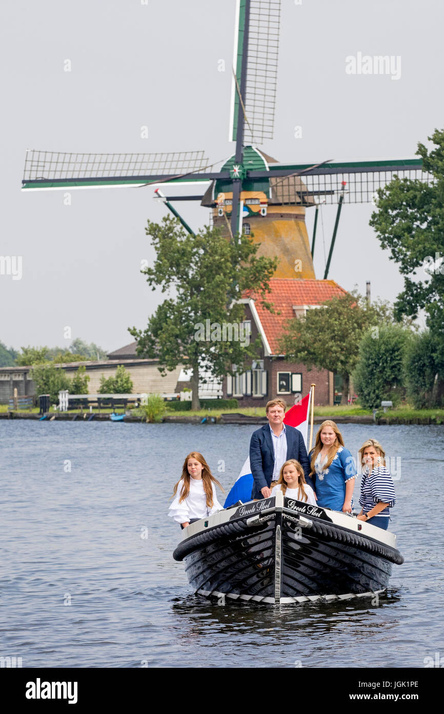 Warmond, The Netherlands. 7th July, 2017. King Willem-Alexander, Queen ...