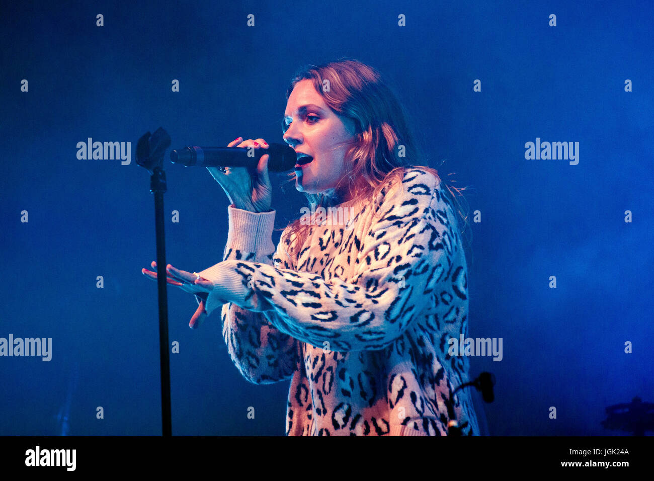 Tove lo singer hi-res stock photography and images - Alamy