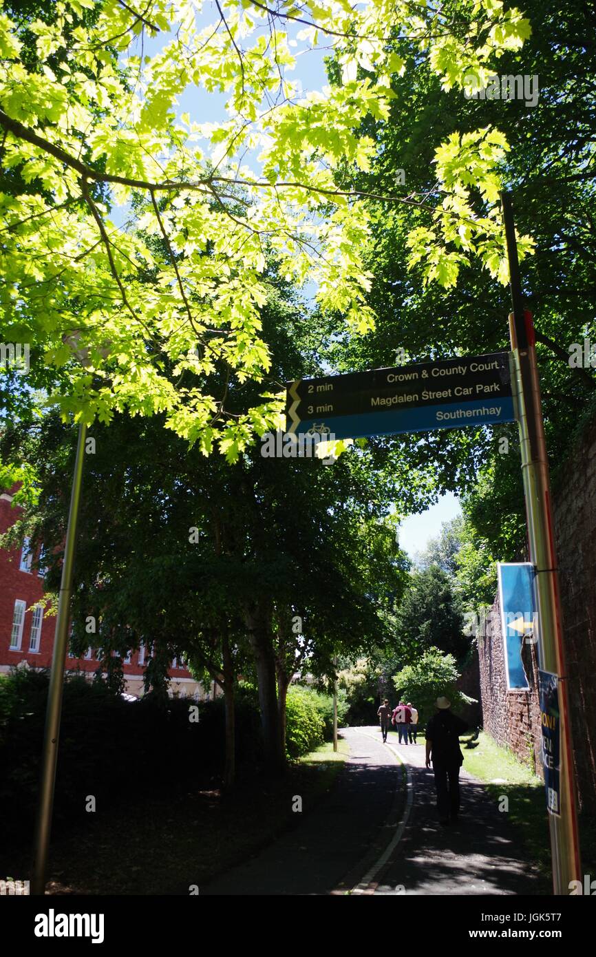 City Centre Signpost. Exeter, Devon, UK. July, 2017 Stock Photo - Alamy