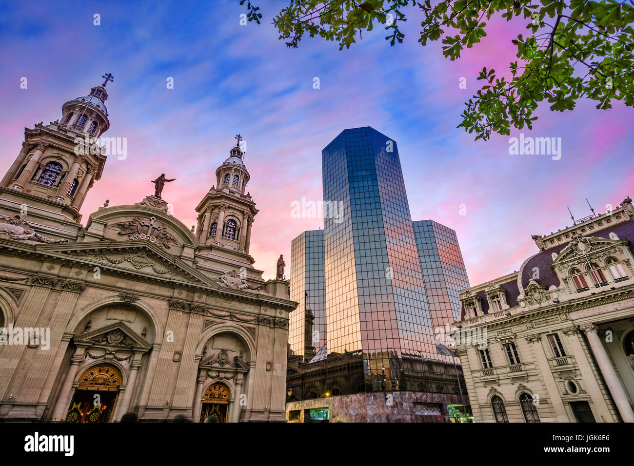 Santiago chile cityscape main city hi-res stock photography and images ...