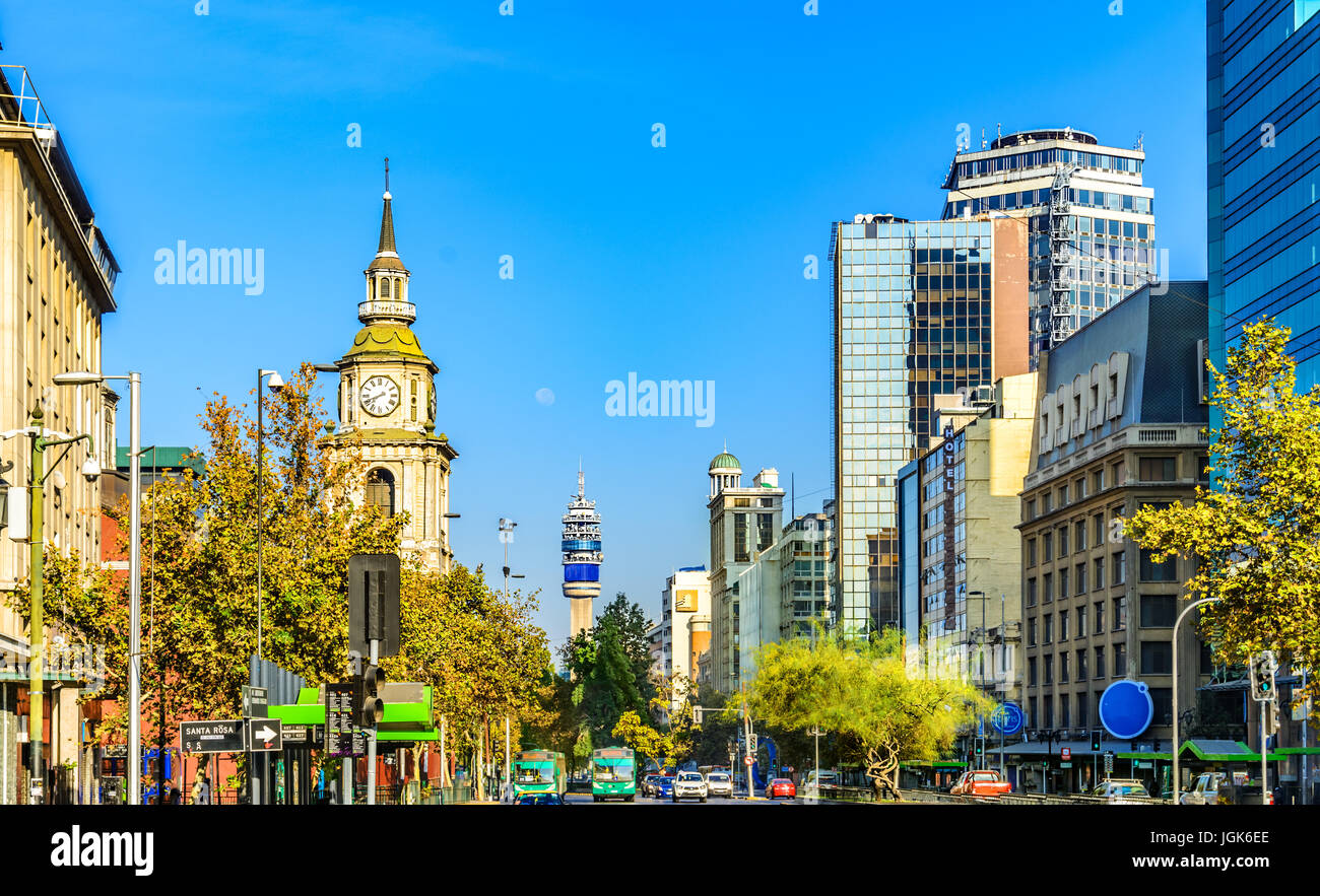Santiago chile street hi-res stock photography and images - Alamy