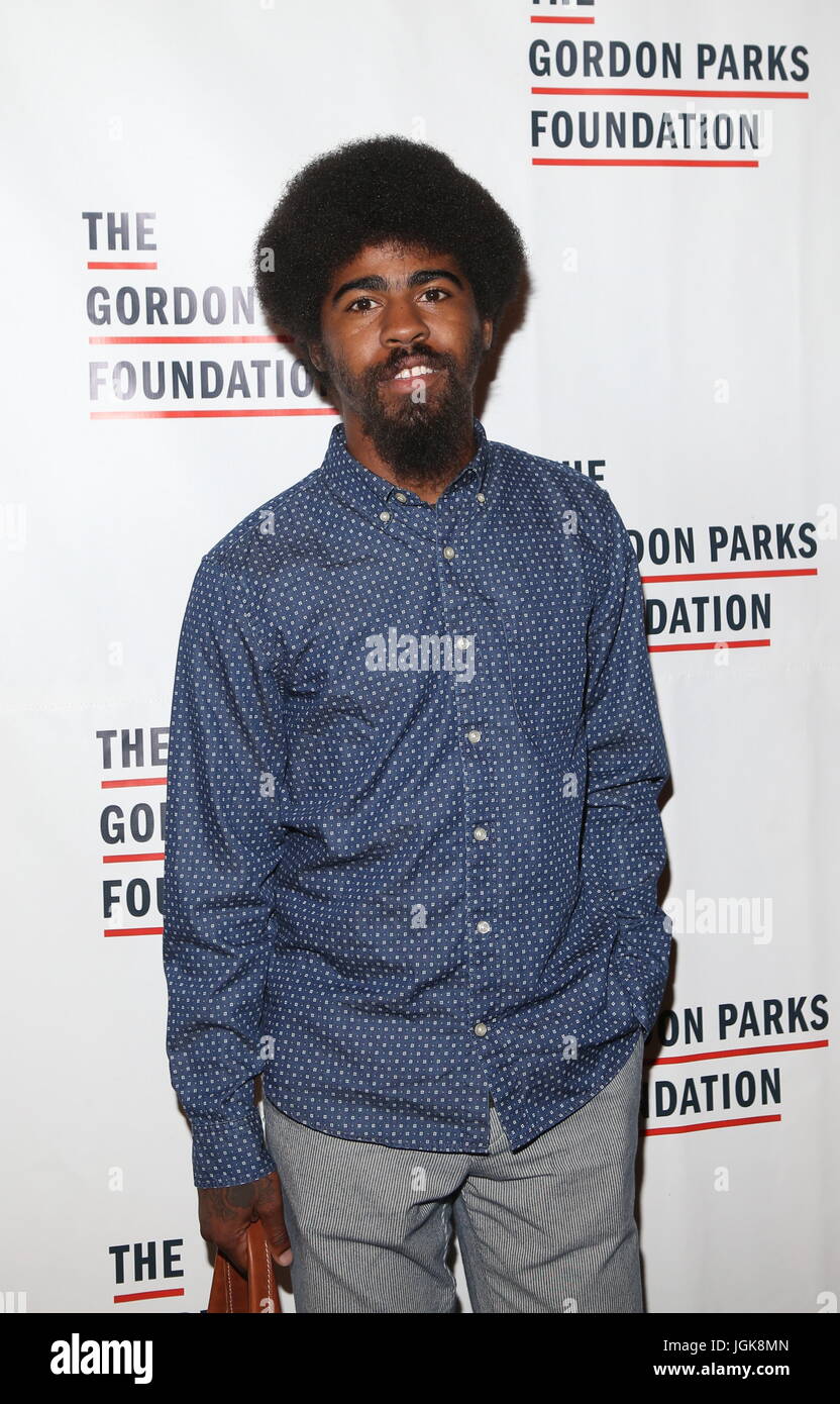 The Gordon Parks Foundation honors Congressman John Lewis, Mavis ...