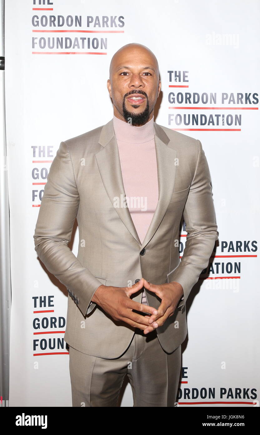 The Gordon Parks Foundation honors Congressman John Lewis, Mavis ...