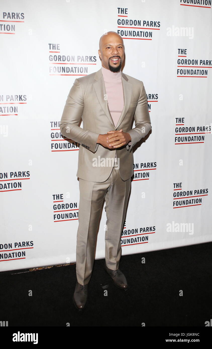 The Gordon Parks Foundation honors Congressman John Lewis, Mavis ...