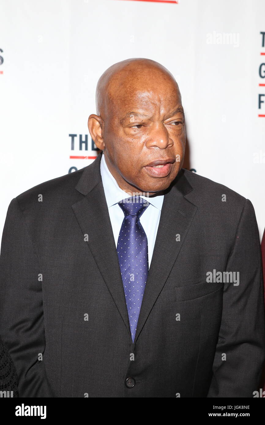 The Gordon Parks Foundation honors Congressman John Lewis, Mavis ...