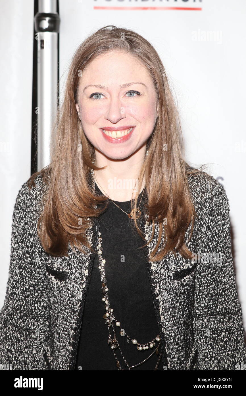 The Gordon Parks Foundation honors Congressman John Lewis, Mavis ...