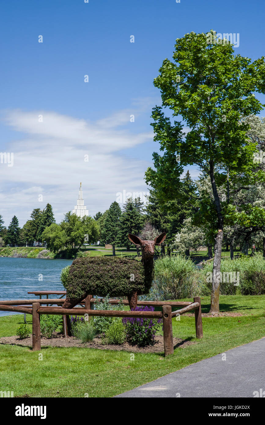Metal statue of an elk on the greenbelt along the Snake River, Idhao ...