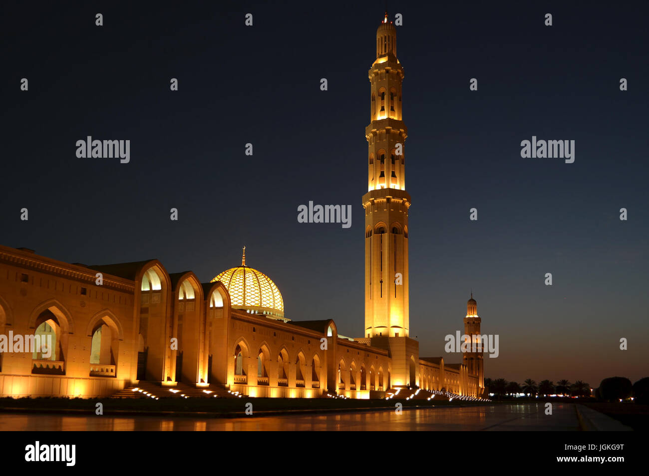 Sultan Qaboos Grand Mosque, Muscat, Oman Stock Photo - Alamy