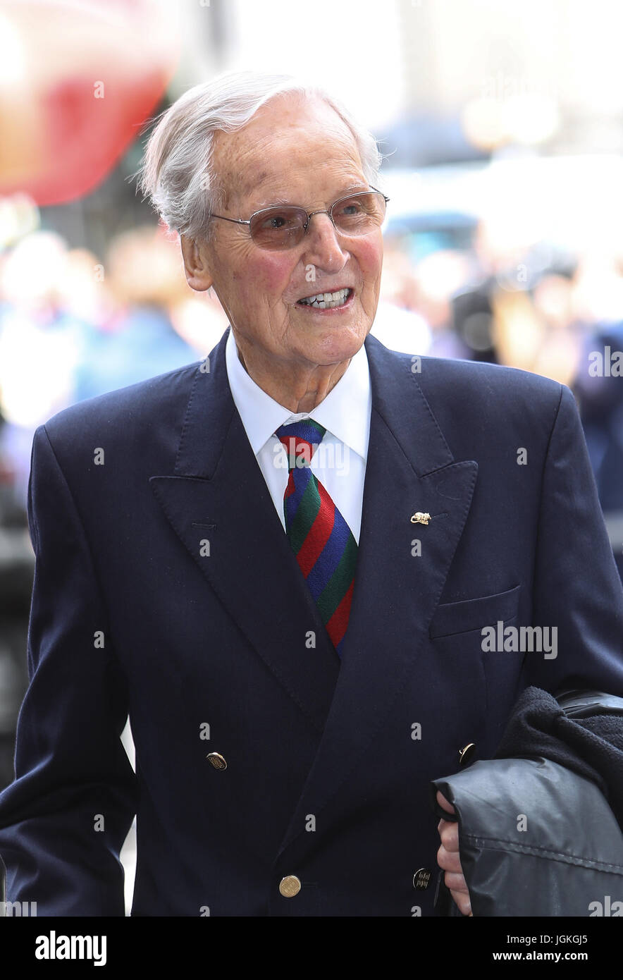 A memorial service is held at Westminster Abbey for Ronnie Corbett ...