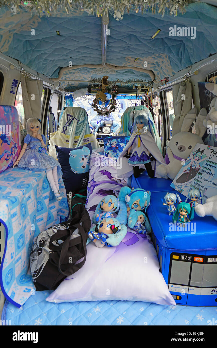 Anime car hi-res stock photography and images - Alamy