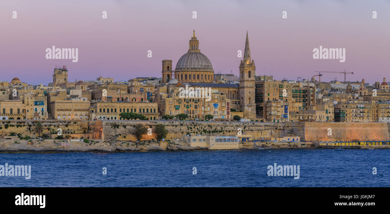 View to Valetta skyline at sunset Stock Photo - Alamy
