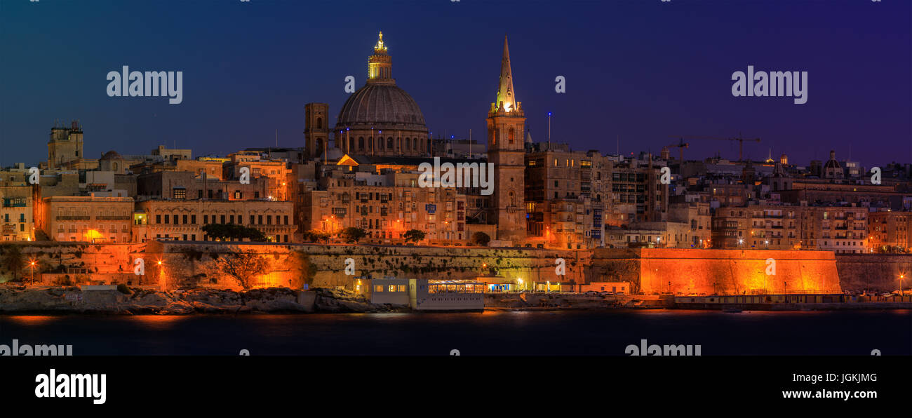 Valetta skyline hi-res stock photography and images - Alamy