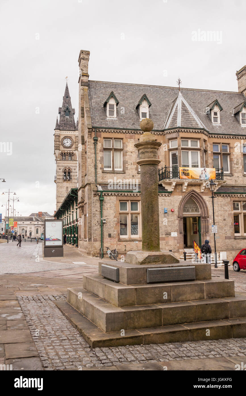 Market Cross and Town Hall in Darlington, England,UK Stock Photo - Alamy