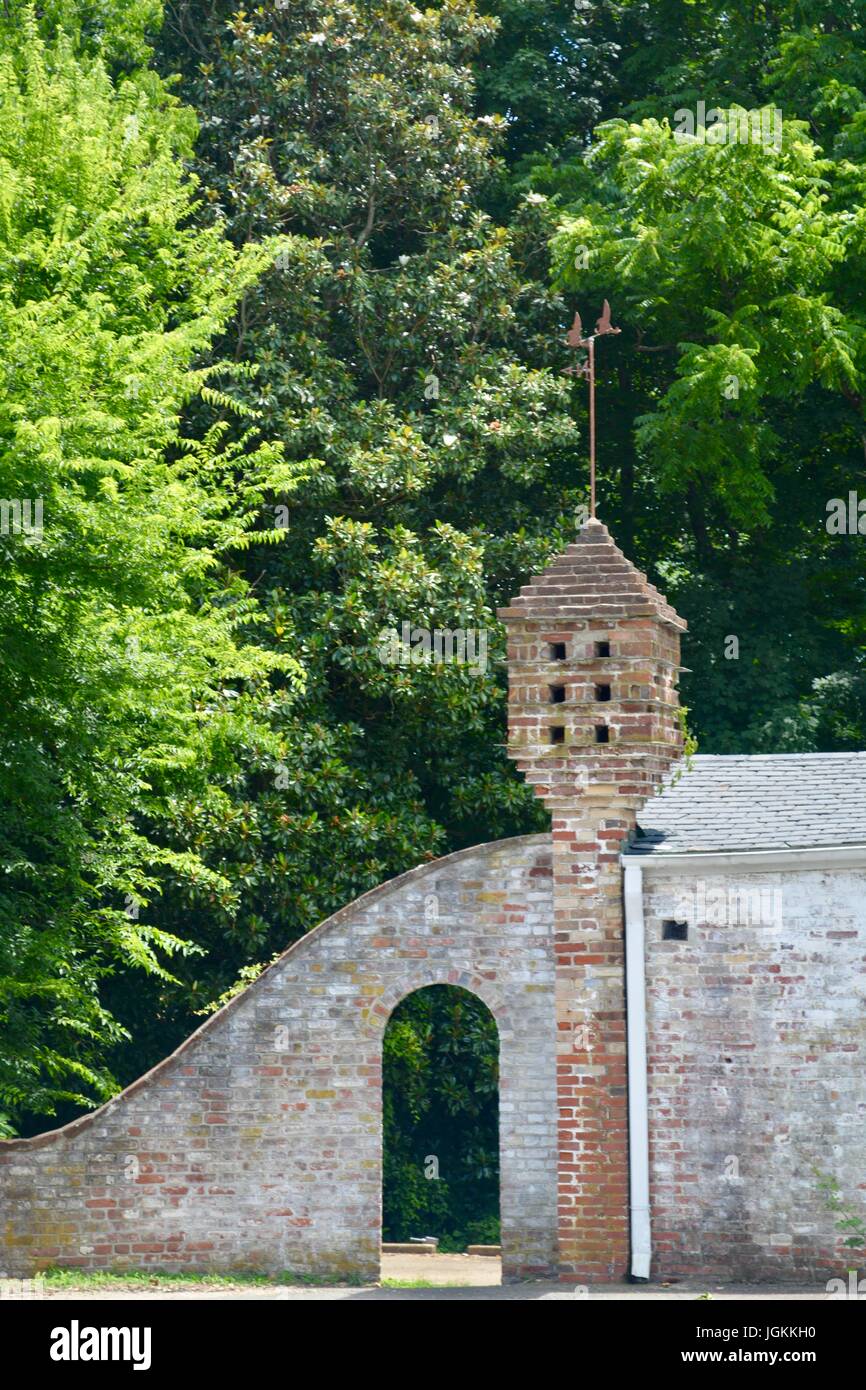 colonial bird house Stock Photo - Alamy