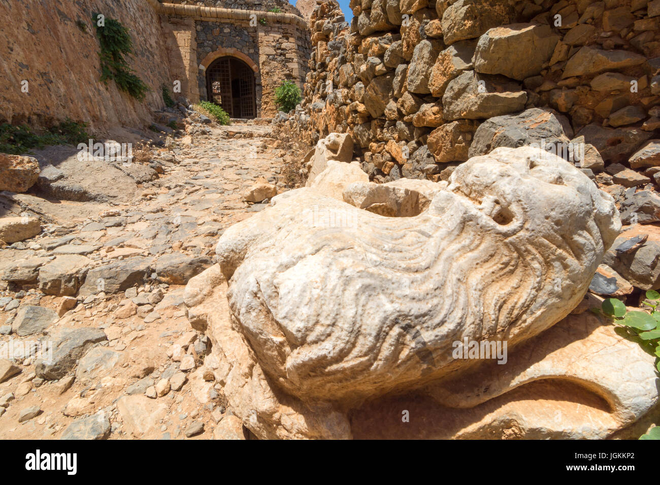 Castle west gate hi-res stock photography and images - Alamy