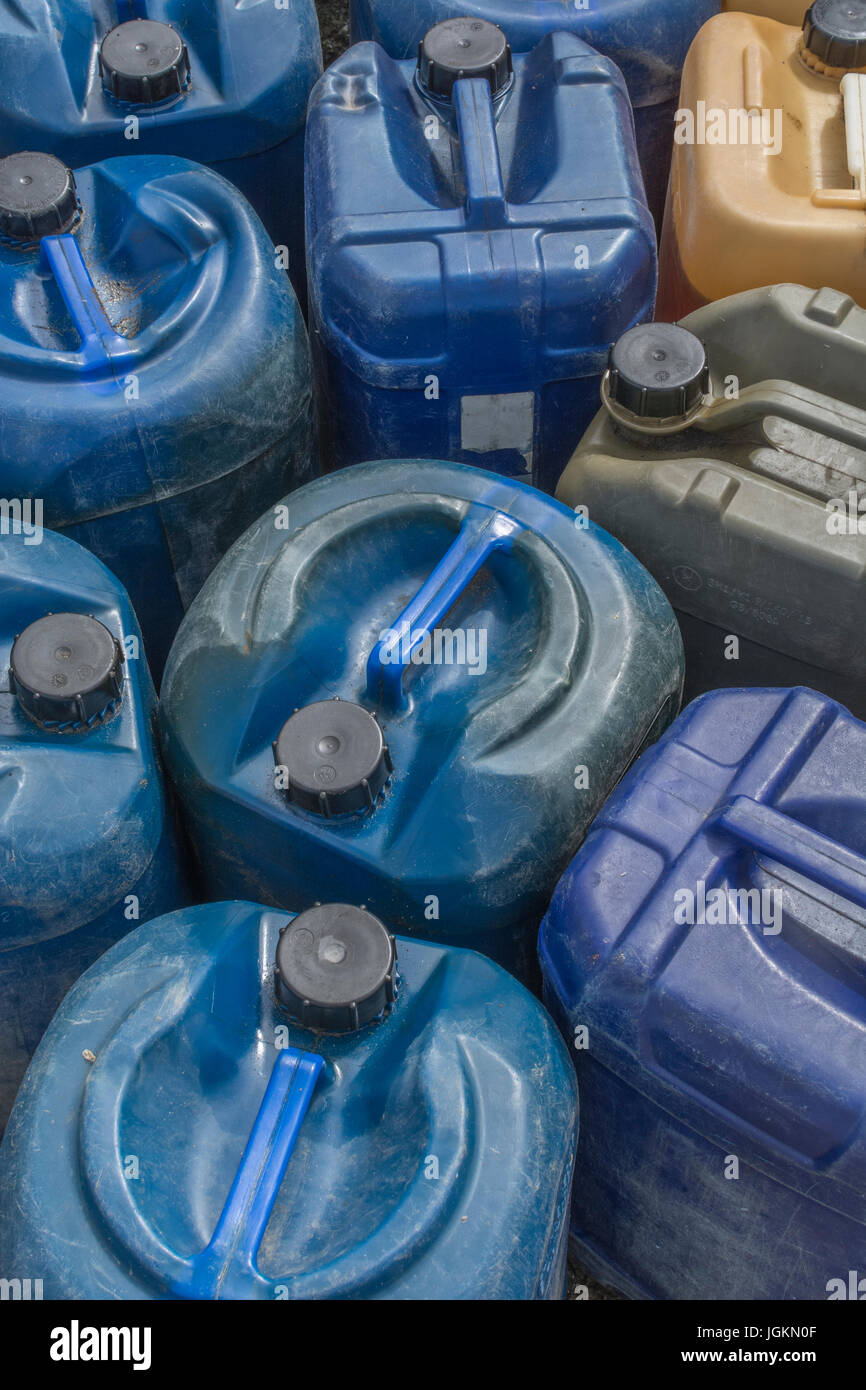 Plastic jerry cans hi-res stock photography and images - Alamy