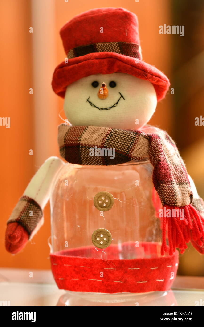 Snowmann ball hi-res stock photography and images - Alamy