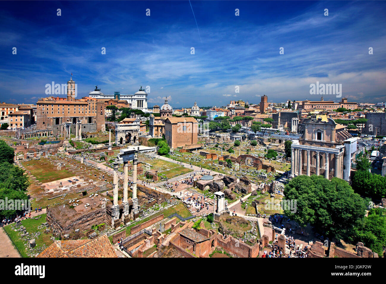 Panoramic view of the Roman Forum, the "heart" of the Roman Empire ...