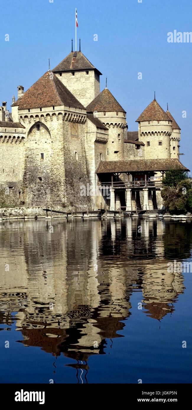 RS 1687. Backgrounds; Colours; Colors; Display; Chillon Castle, Lake ...