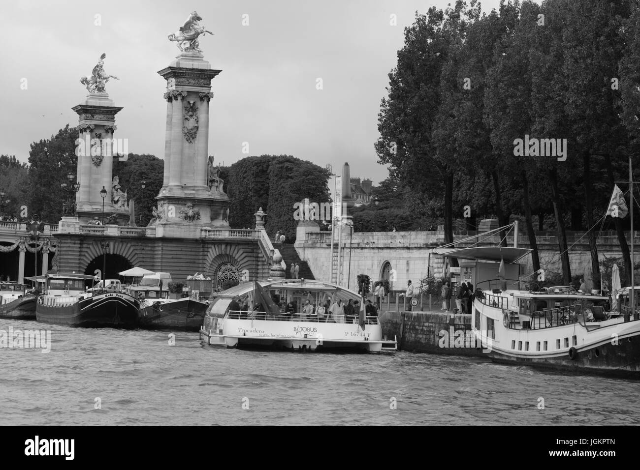 PARIS, FRANCE – 12 AUGUST 2006: The barges are anchored at the ...