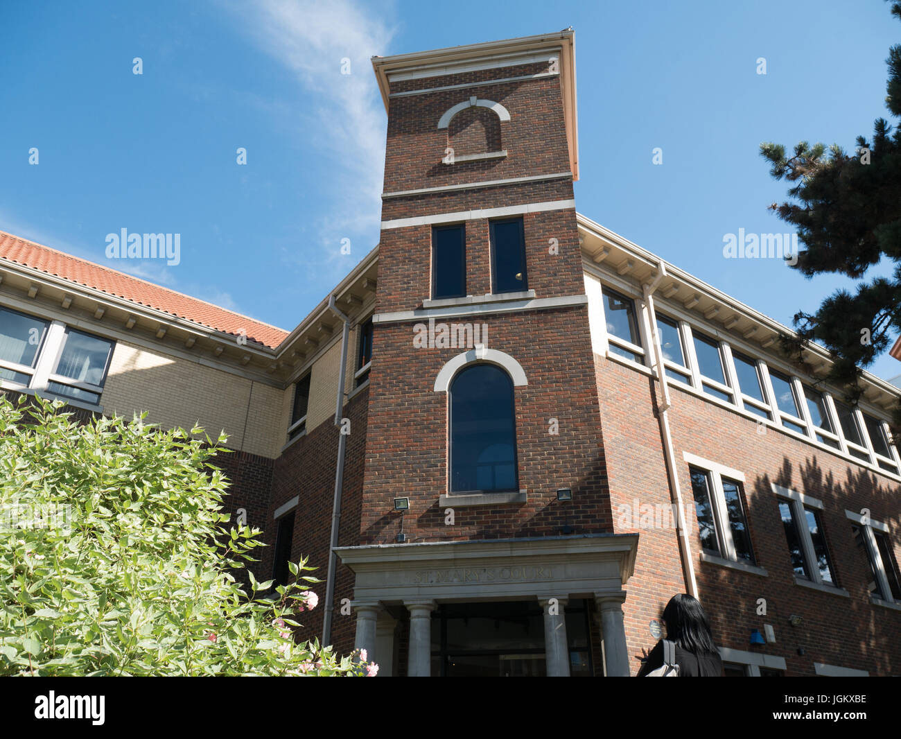 Barnet Civil Court Stock Photo - Alamy