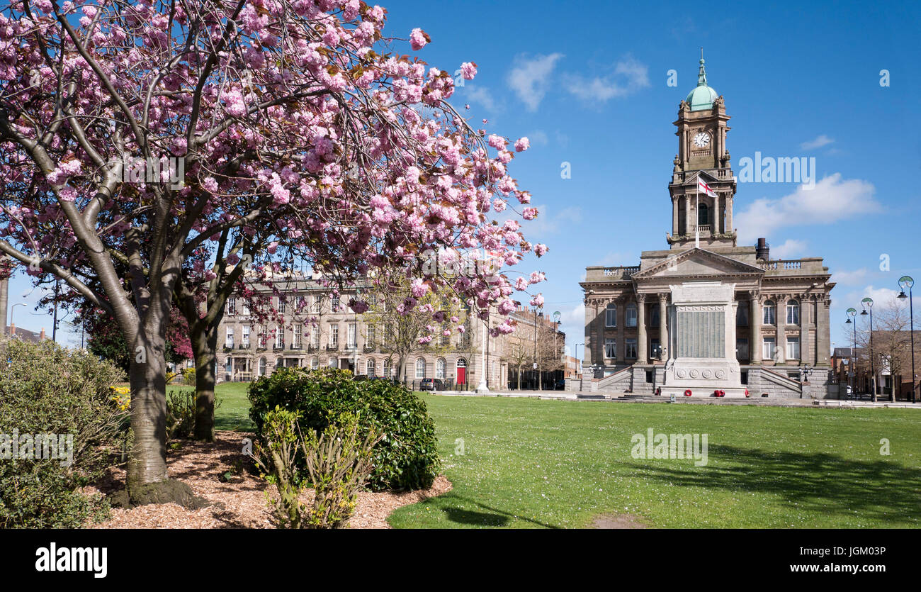 Hamilton Square, Birkenhead, Wirral, Merseyside, showing the Town Hall ...