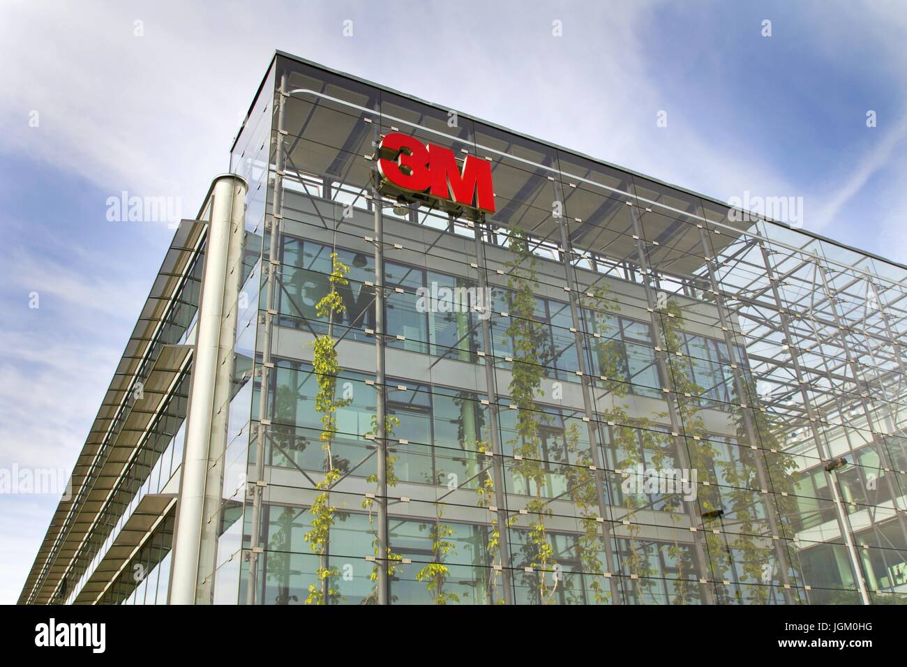 3m logo hi-res stock photography and images - Alamy