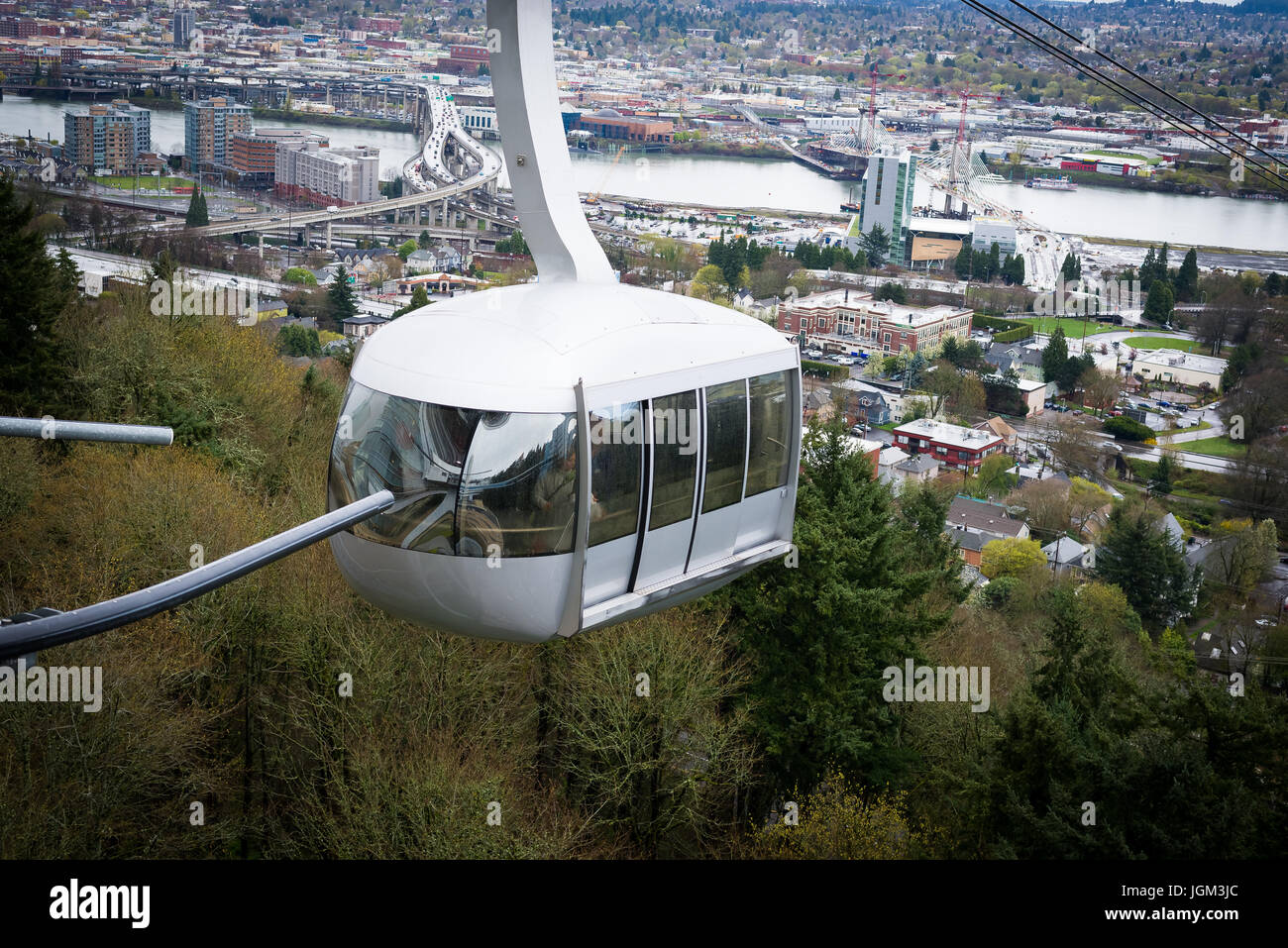 Portland Aerial Tram Stock Photo - Alamy