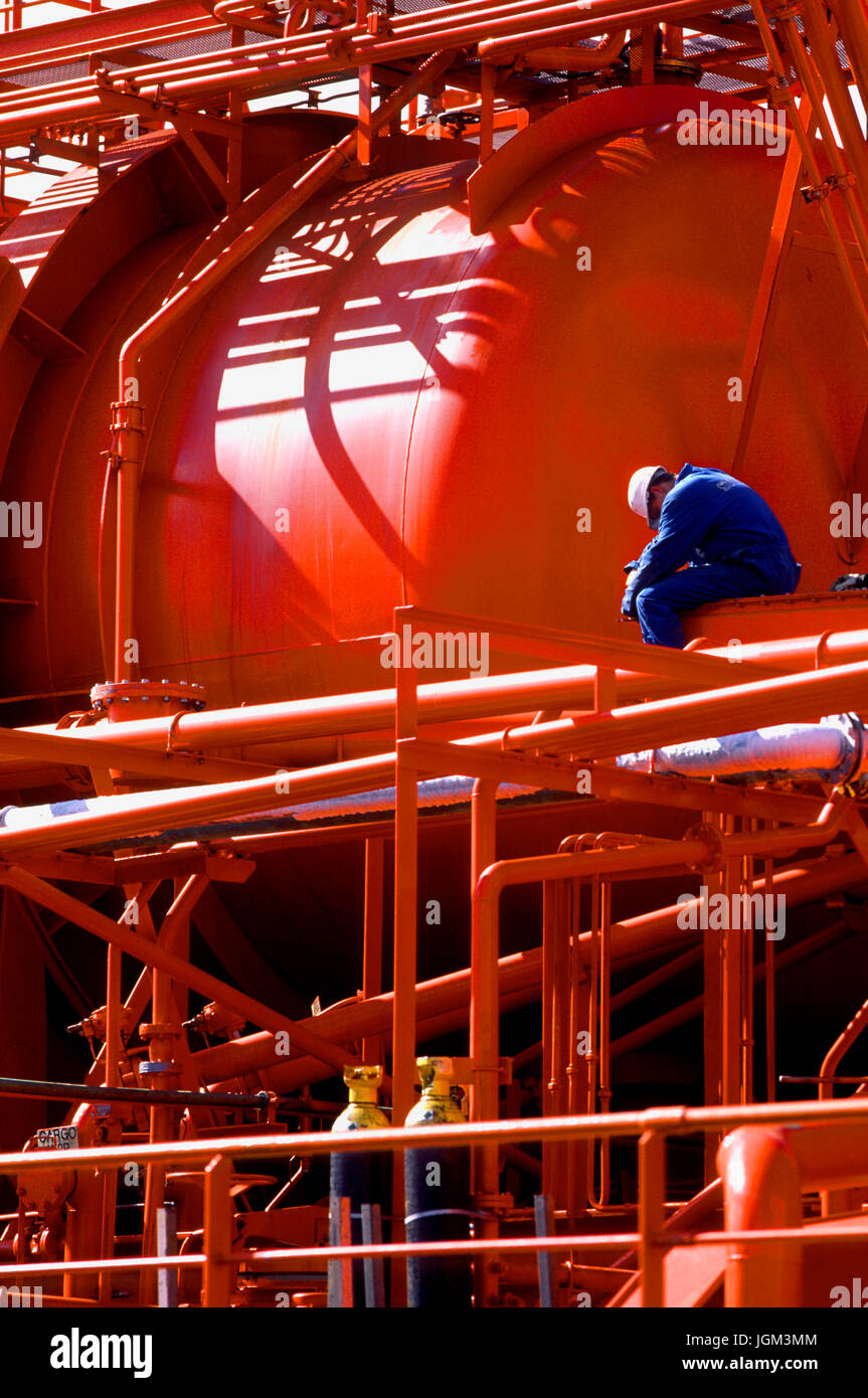 Tanker ship worker hi-res stock photography and images - Alamy