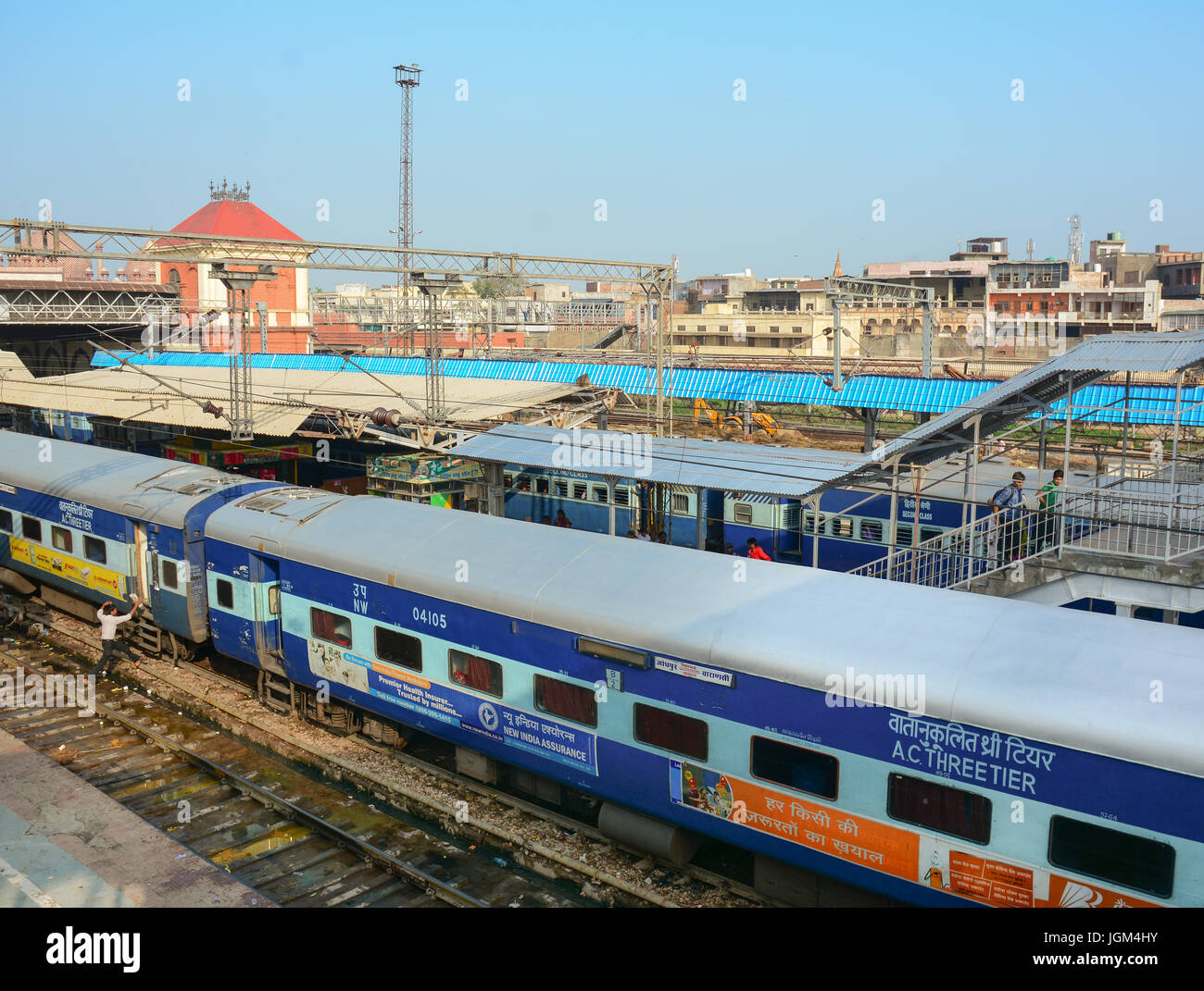Agra train passengers hi-res stock photography and images - Alamy