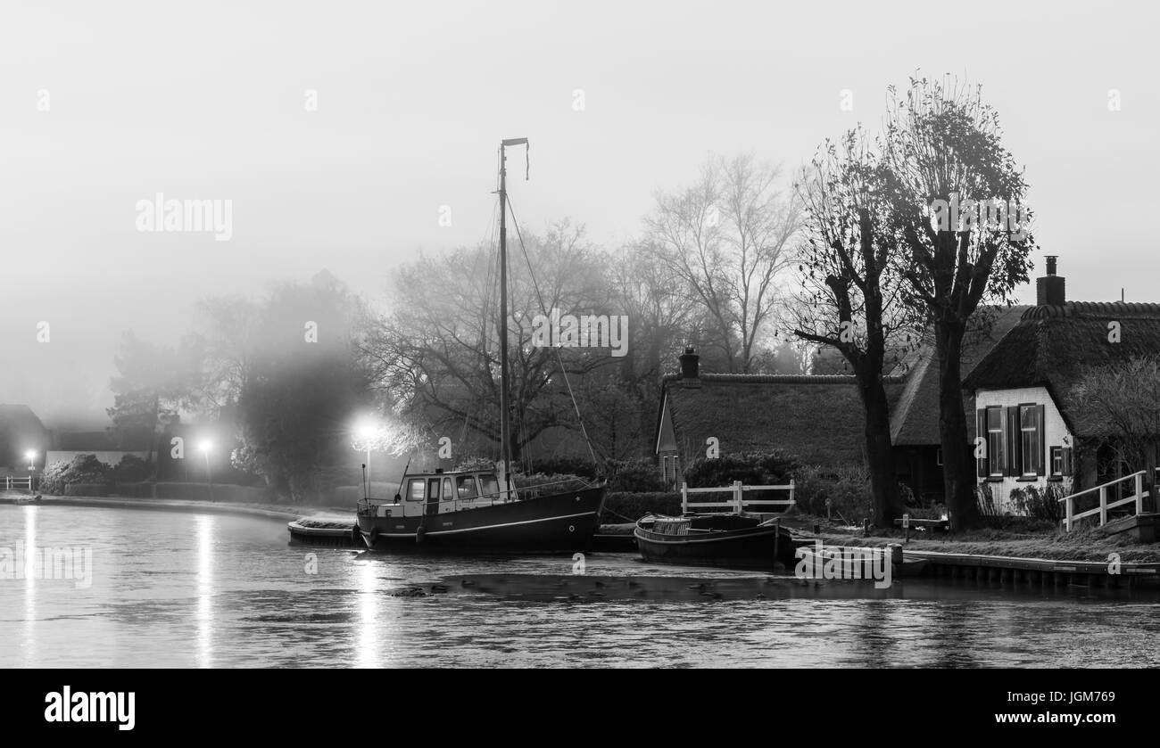 Kalenberg and the Kalenbergergracht during sunrise with farmhouses ...