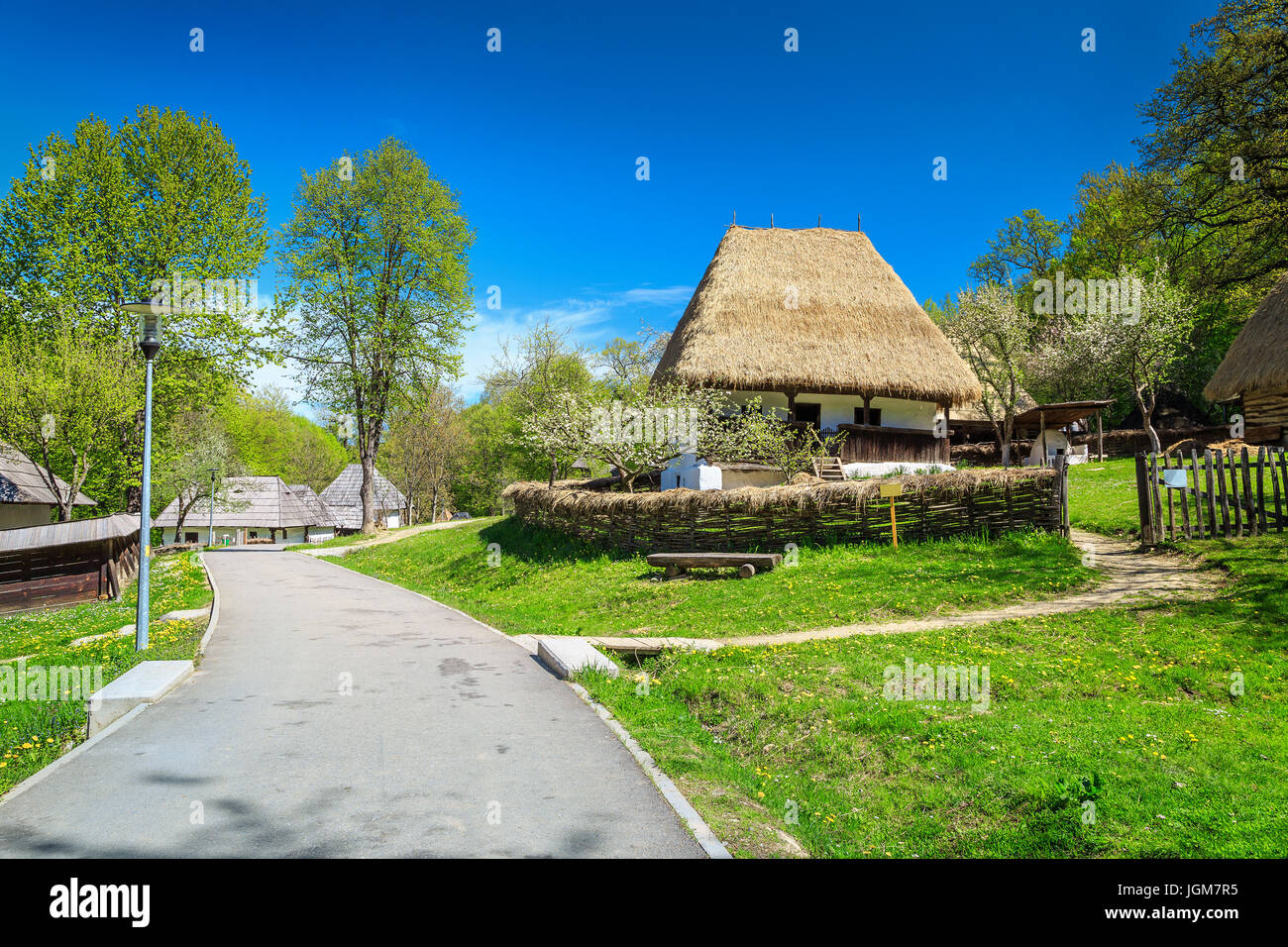 Medieval peasant house hi-res stock photography and images - Alamy