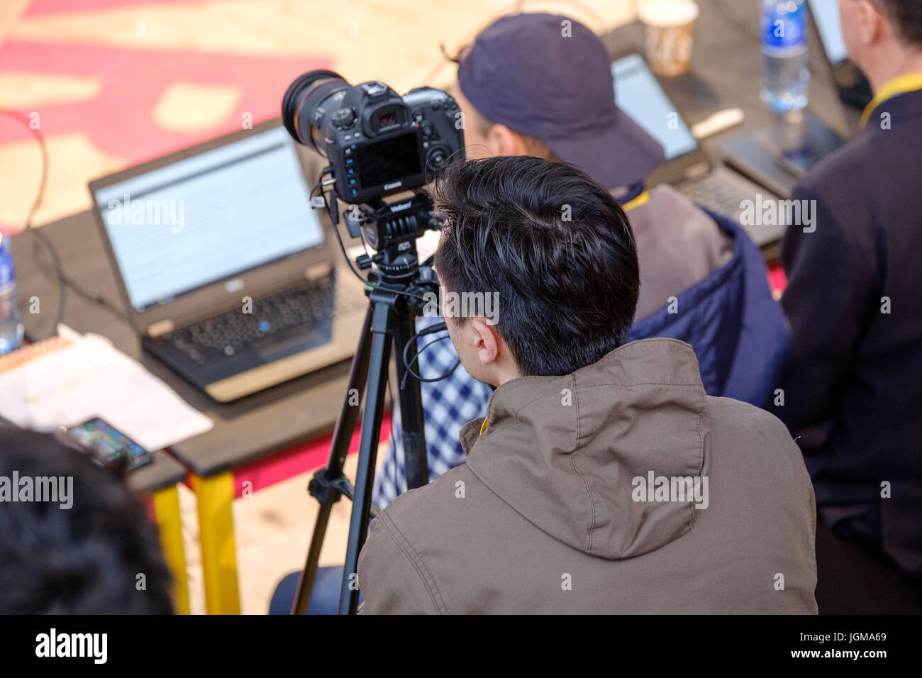 Camera man broadcasting live event Stock Photo - Alamy