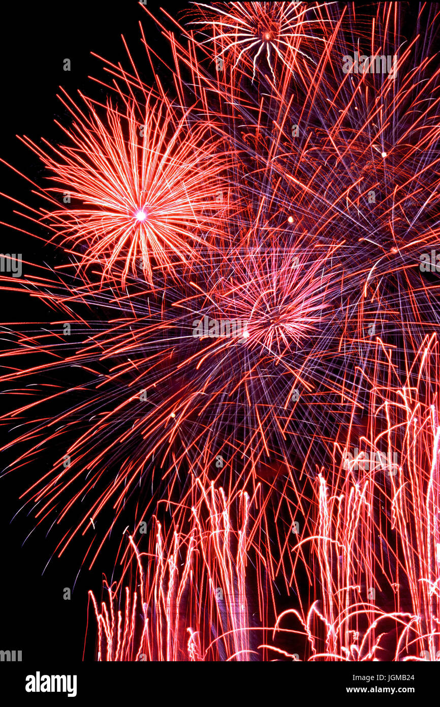Fireworks in Montreal, Canada, Golden Jupiter Trophy, Feuerwerk in ...