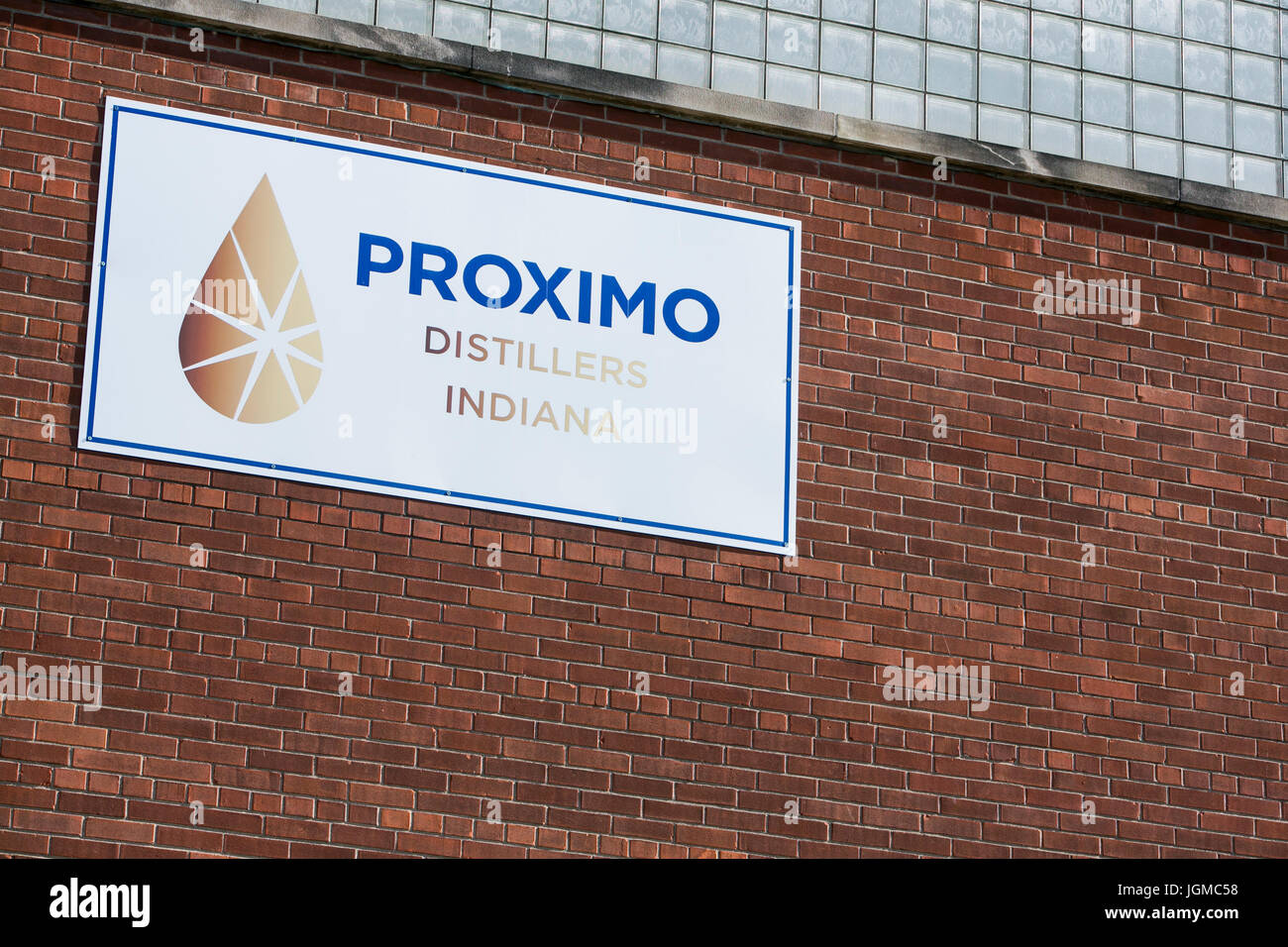 Proximo hi-res stock photography and images - Alamy