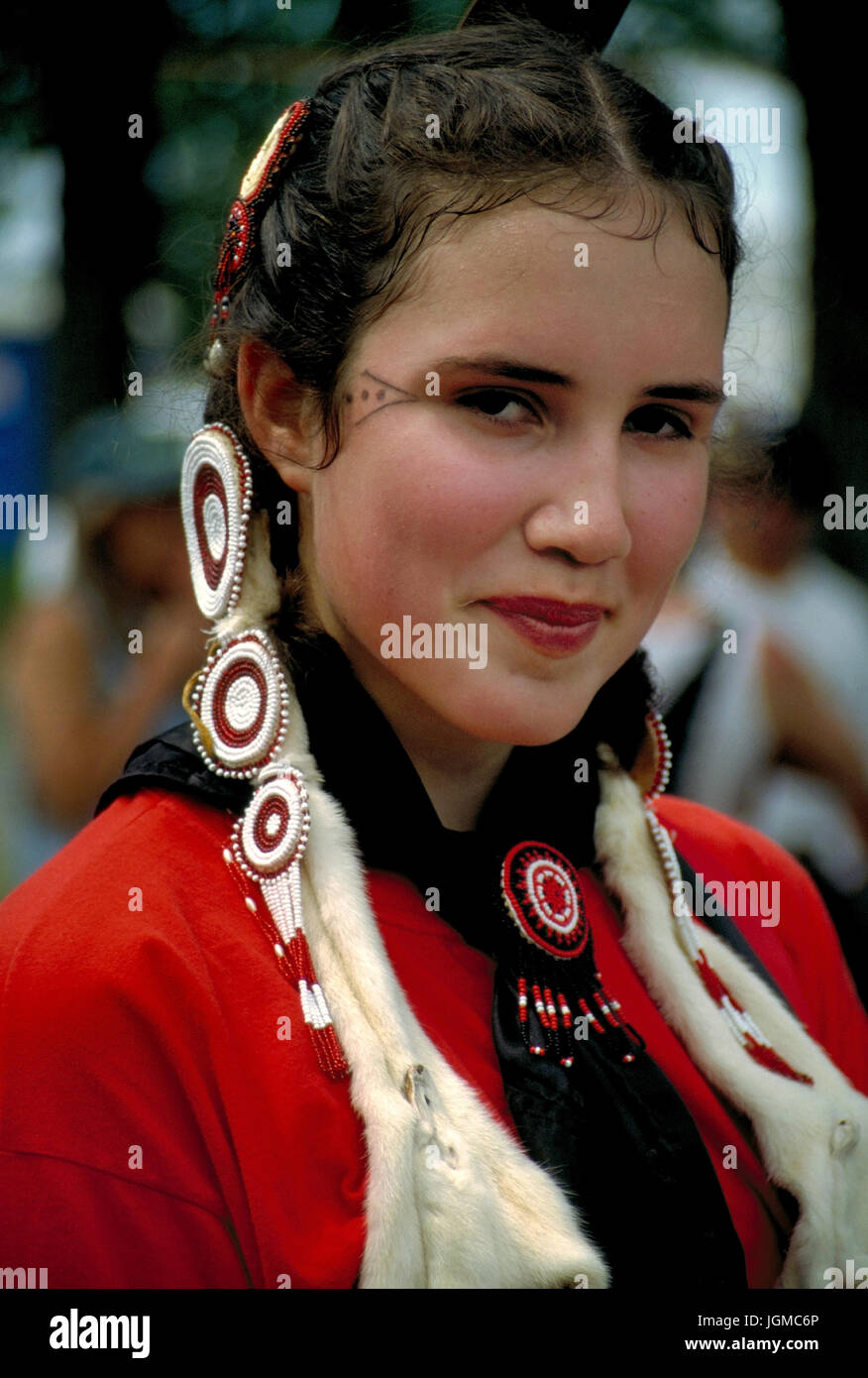Mohikaner with the Pow-Wow in the Kahnawake reserve near Montreal ...