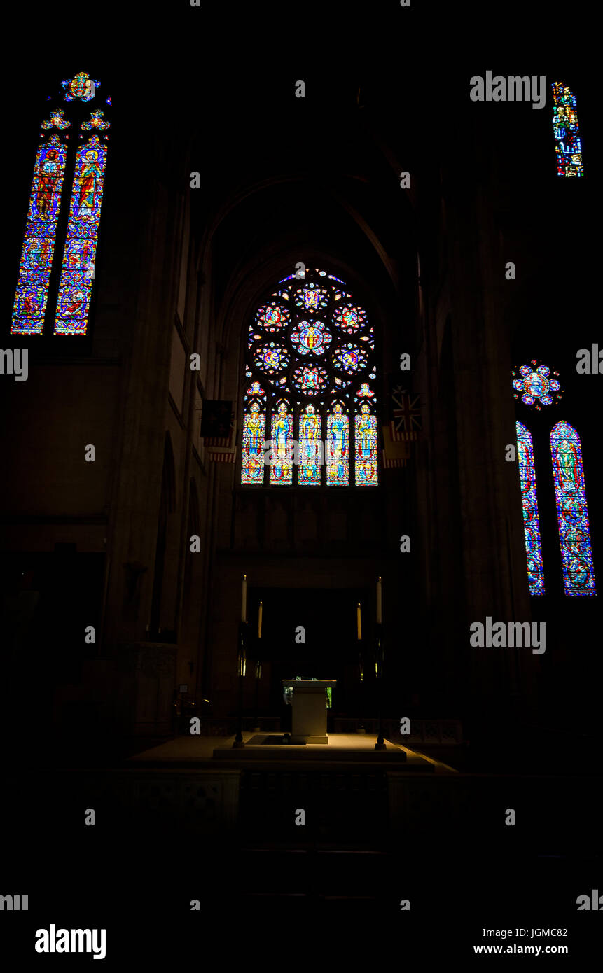 Grace cathedral san francisco hi-res stock photography and images - Alamy
