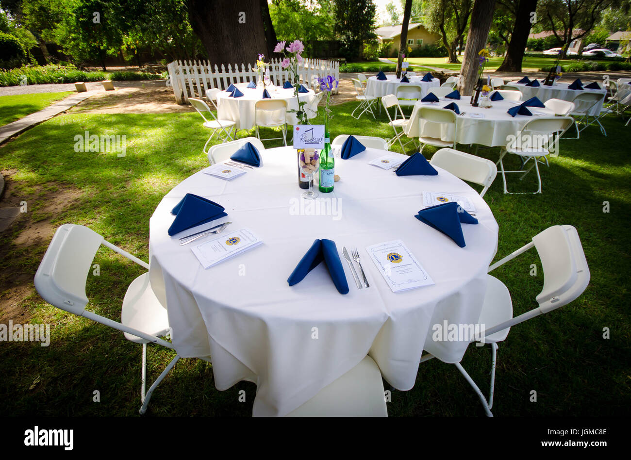 Wedding setting summer outdoor hi-res stock photography and images - Alamy