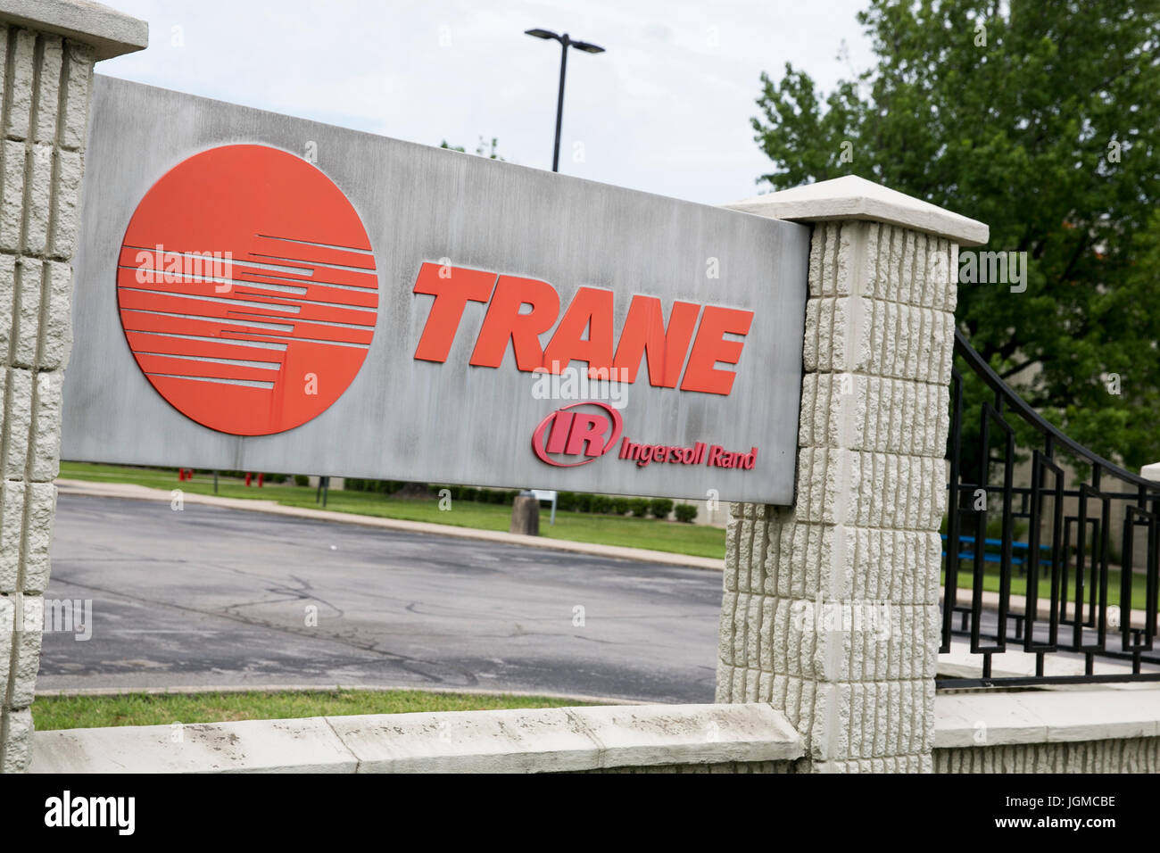 Ingersoll Rand Trane Logo