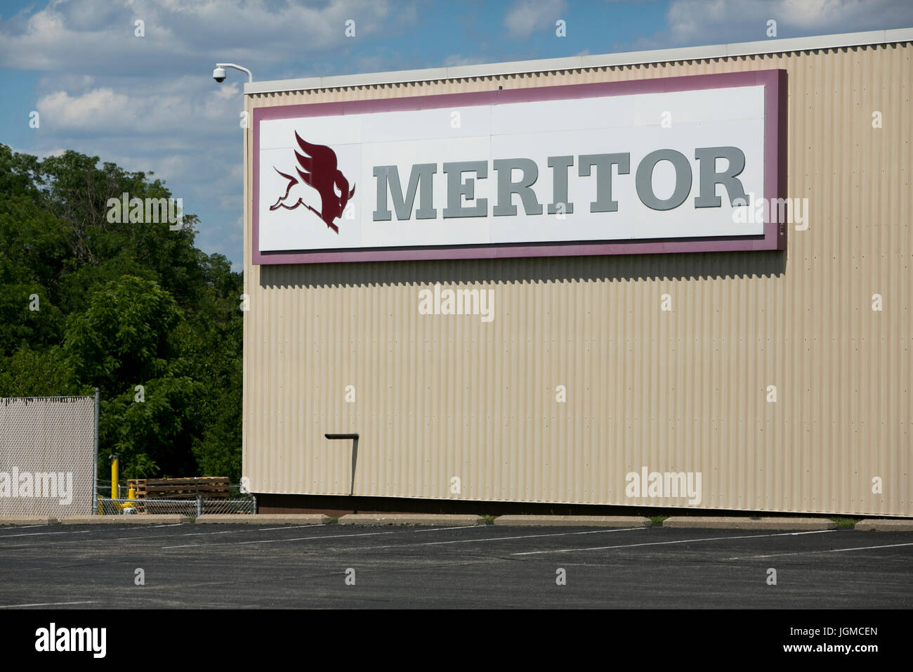 A logo sign outside of a facility occupied by Meritor, Inc., in ...