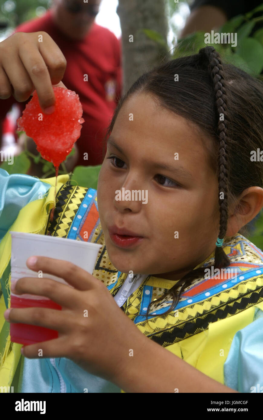 Mohikaner with the Pow-Wow in the Kahnawake reserve near Montreal ...
