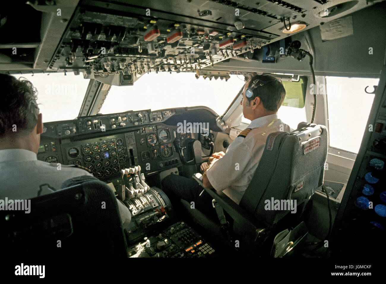 Boeing 747 interior hi-res stock photography and images - Alamy