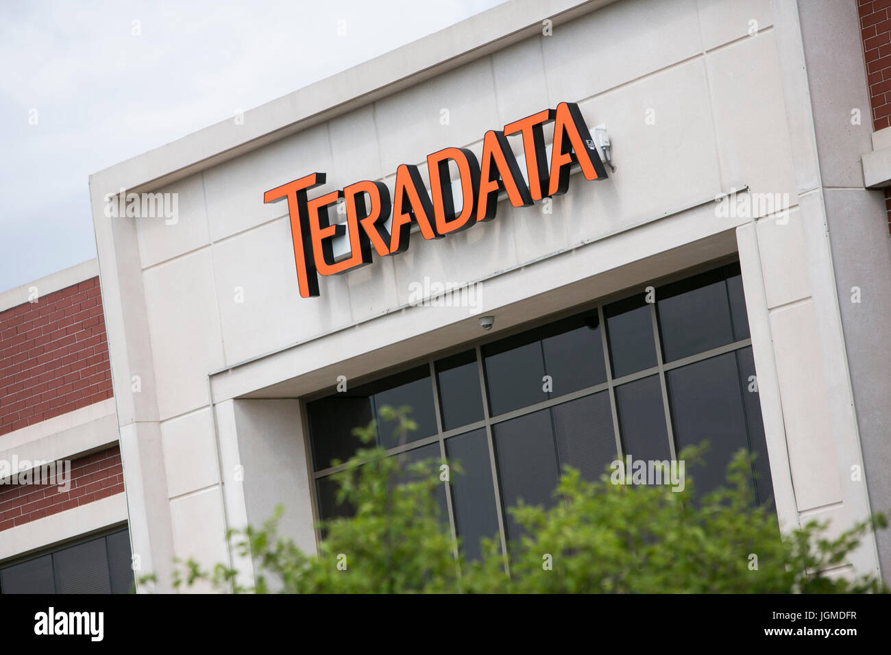 Teradata Logo Transparent
