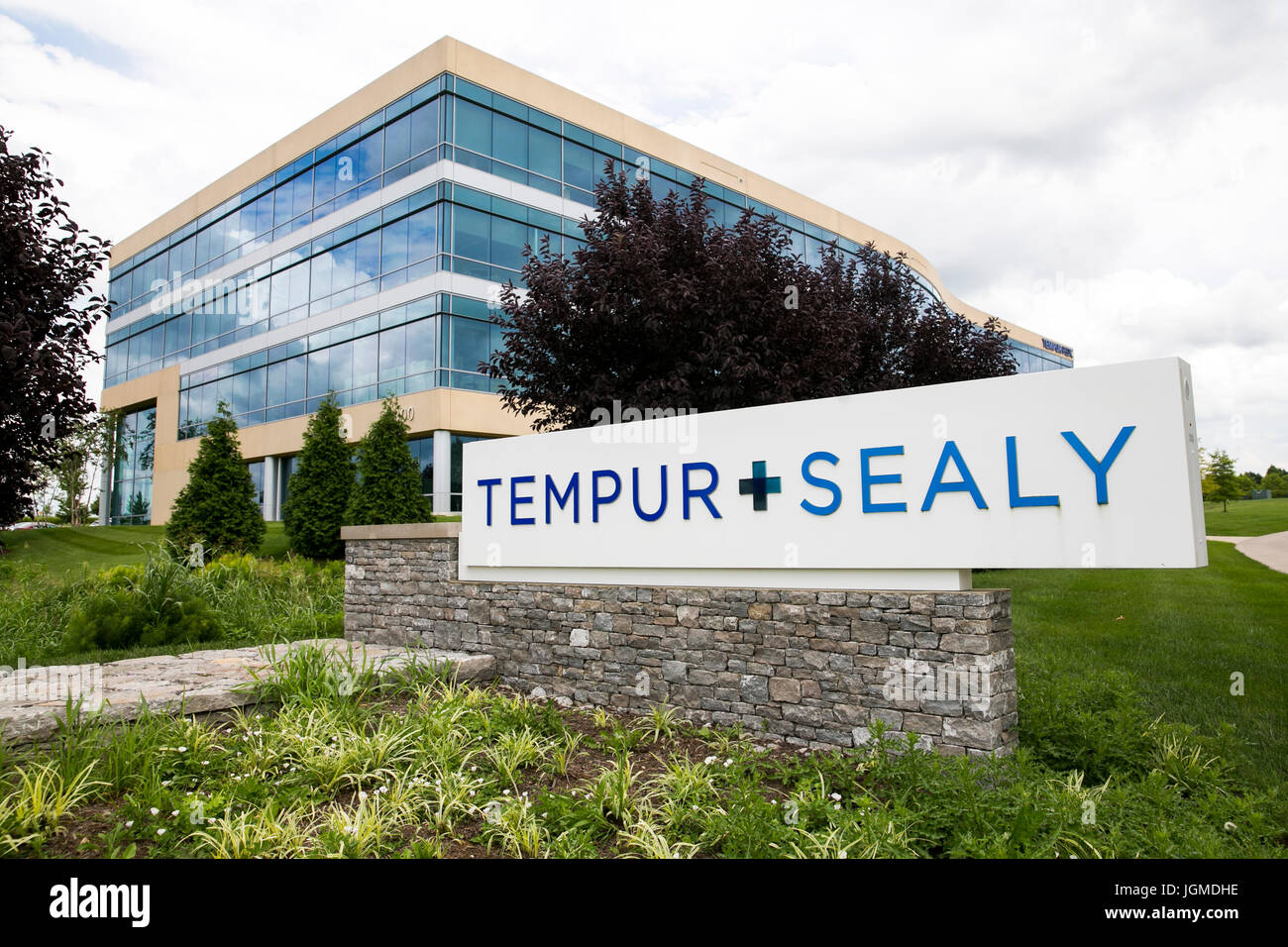 Tempur pedic hi-res stock photography and images - Alamy