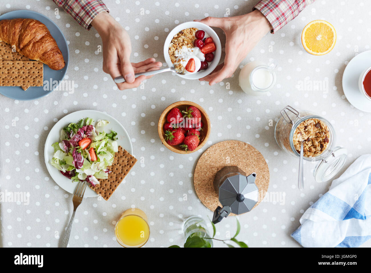 Breakfast program hi-res stock photography and images - Alamy